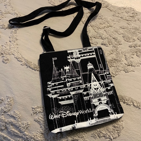 Disney | Bags | Walt Disney World Disney Parks Cinderella Castle Purse ...